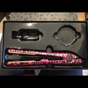Accessories | Chi 1 Pink Leopard Ceramic Straightener | Poshmark